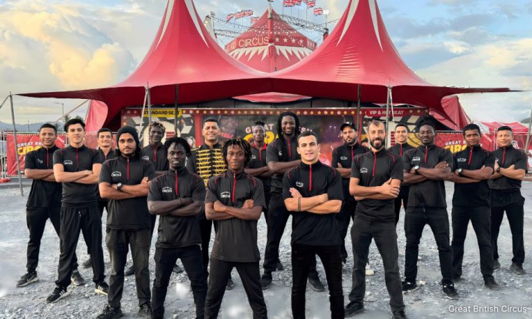 Pertunjukan Circus Pertama Kelantan, Hanya Tampilkan Sarkas Lelaki Sahaja