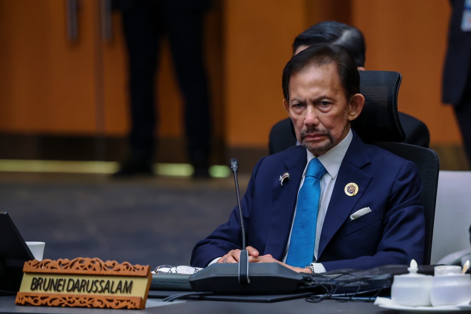 Sultan Brunei Puji Kualiti Perkhidmatan, Kepakaran Petugas IJN - PM Anwar