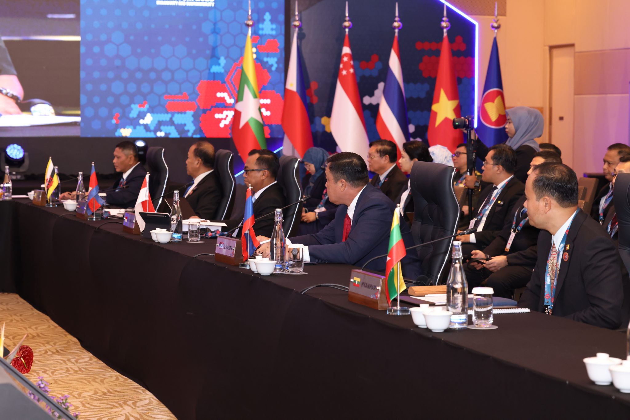 MINDEF Teraju Mesyuarat ADSOM 2025, Angkat 10 Inisiatif Baharu ...