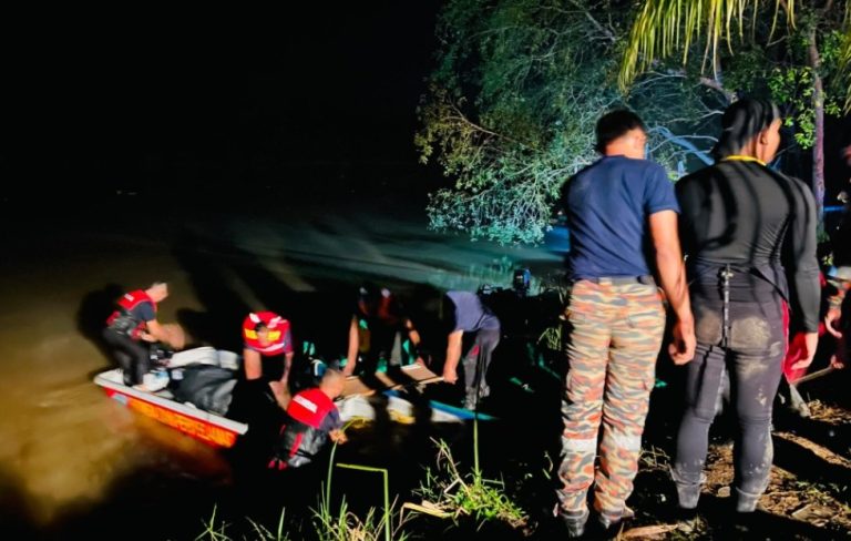 Kereta Terjunam Di Sungai Panchor, Pemandu Ditemukan Lemas